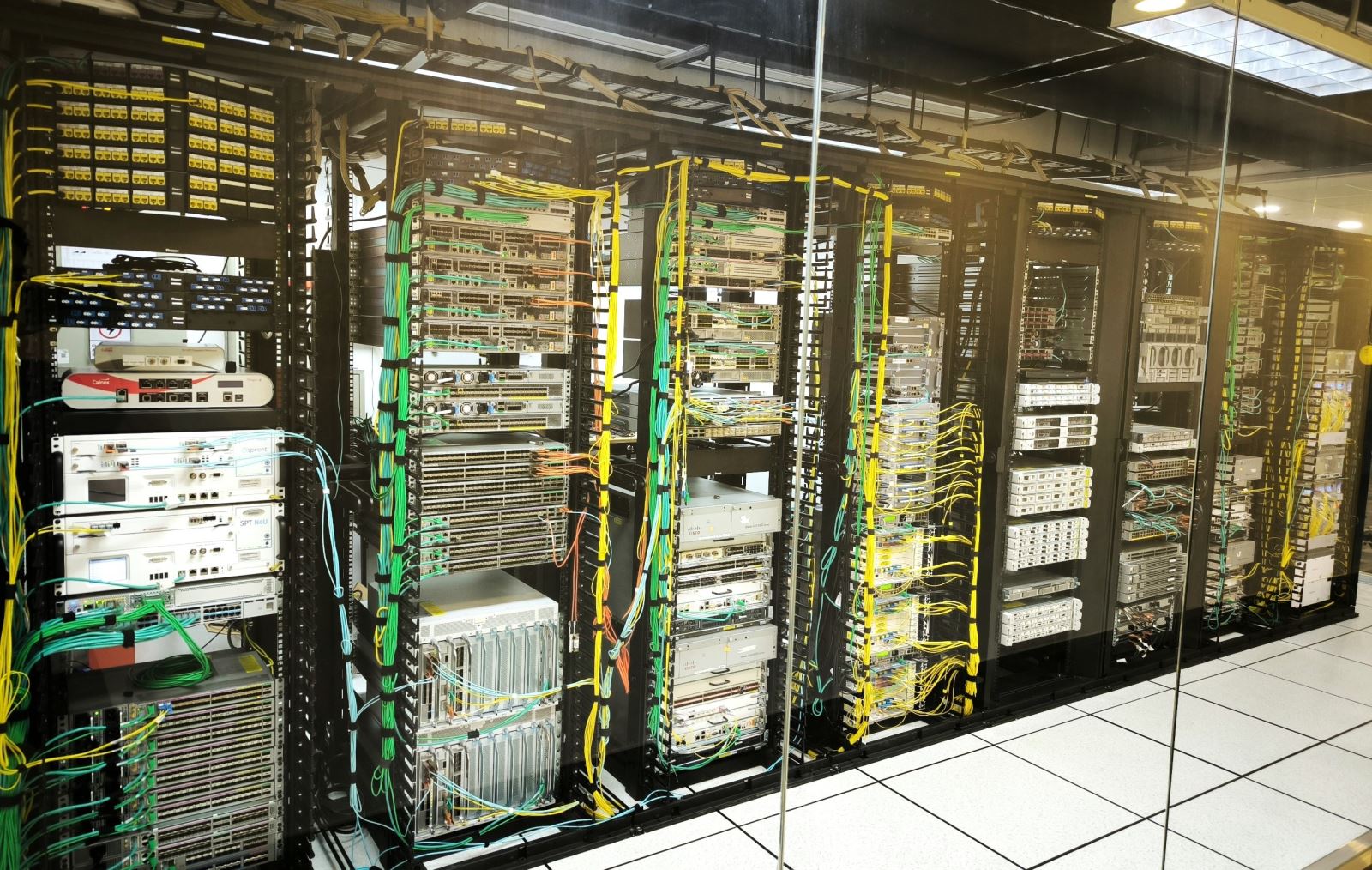 Cisco mở phòng thí nghiệm mạng quang định tuyến 5G tại Việt Nam